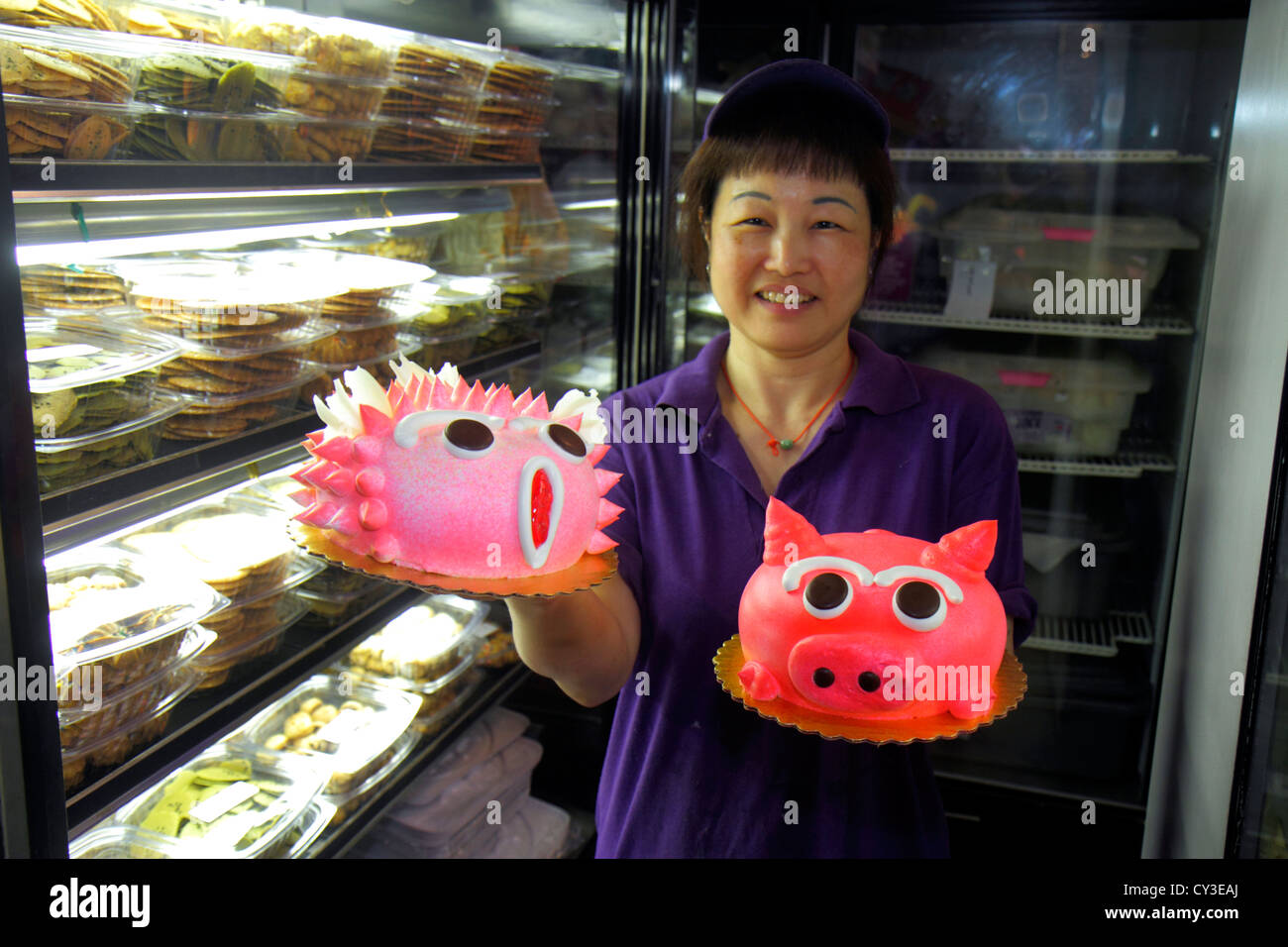Boston chinatown cake hi-res stock photography and images - Alamy