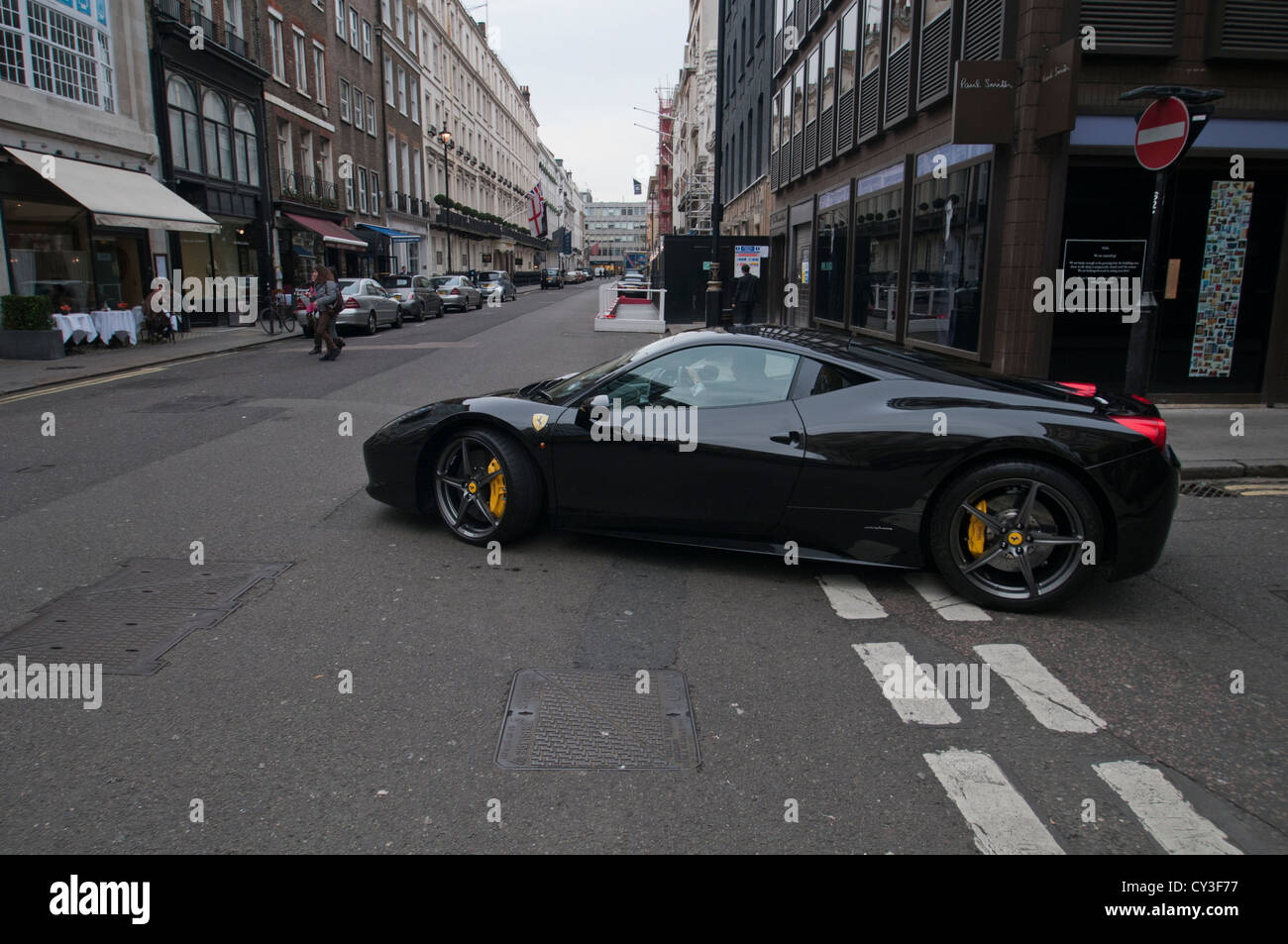 Ferrari back hi-res stock photography and images - Alamy