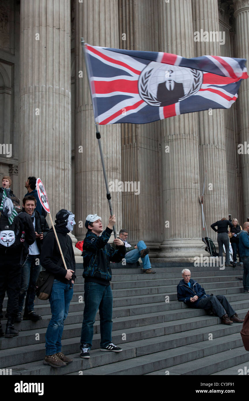 Anonymous uk hi-res stock photography and images - Alamy