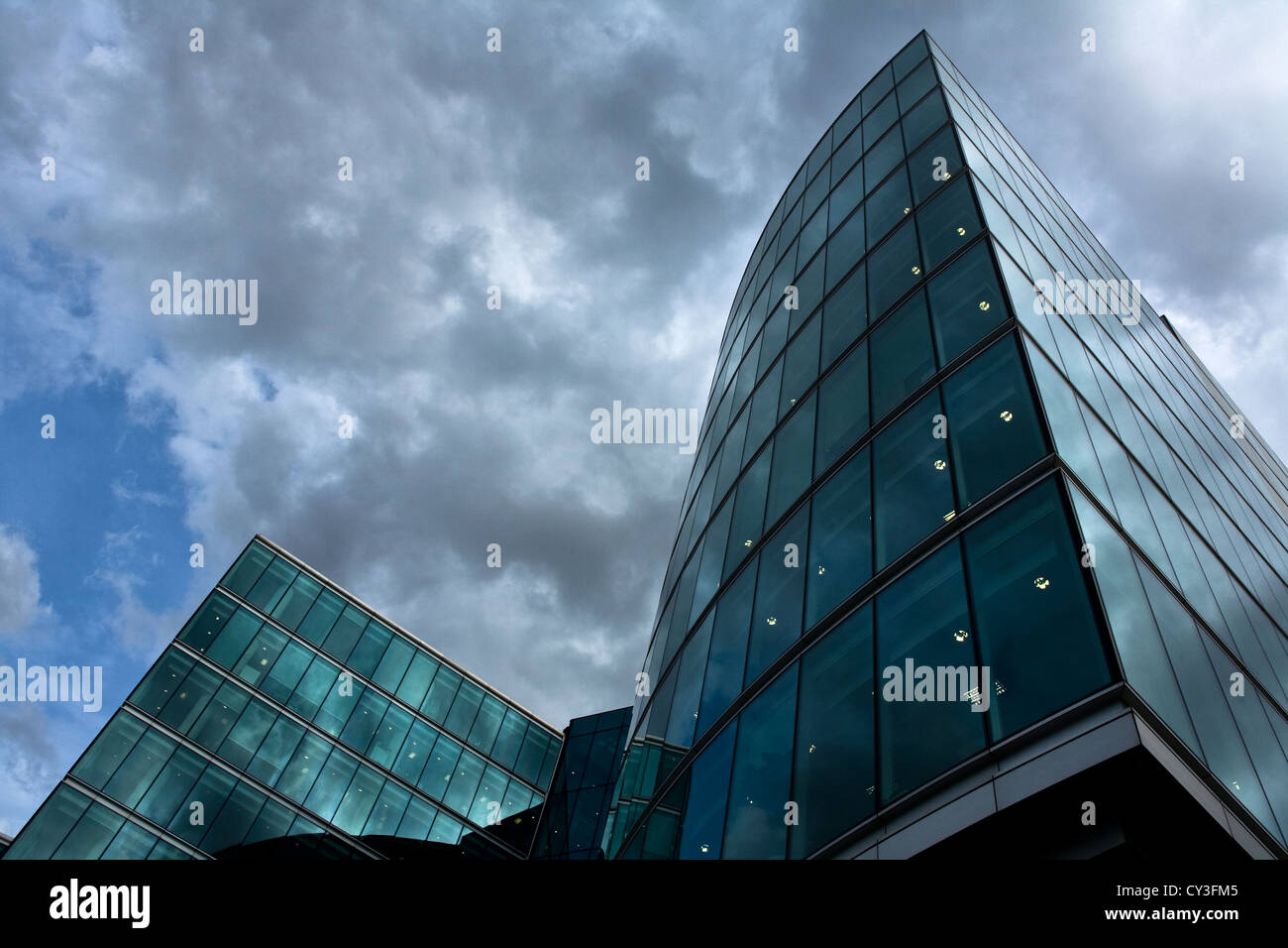 Contemporary urban architecture hi-res stock photography and images - Alamy