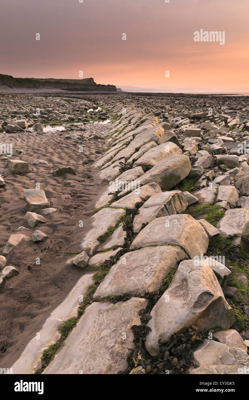 Rockshelf hi-res stock photography and images - Alamy