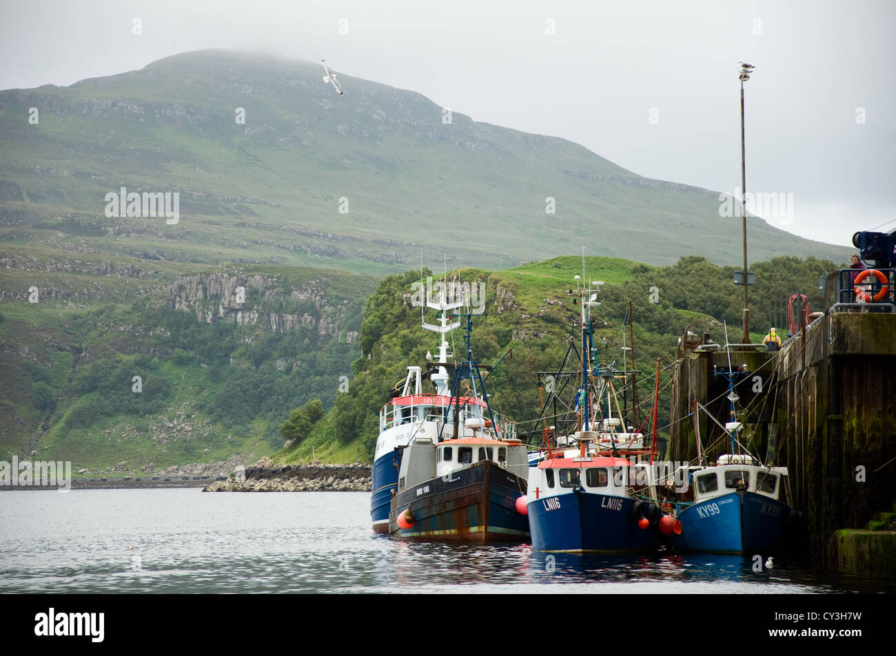 Mooring boats hi-res stock photography and images - Alamy