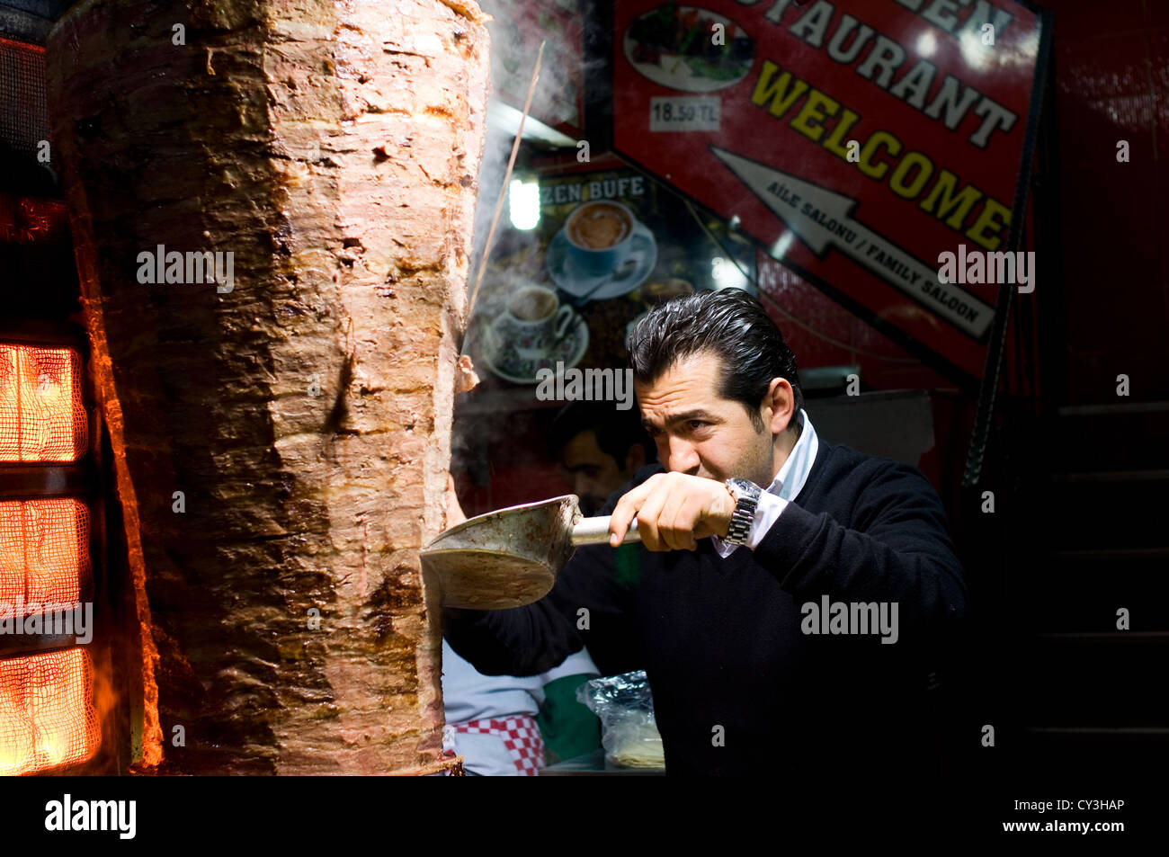 Small doner kebab hi-res stock photography and images - Alamy