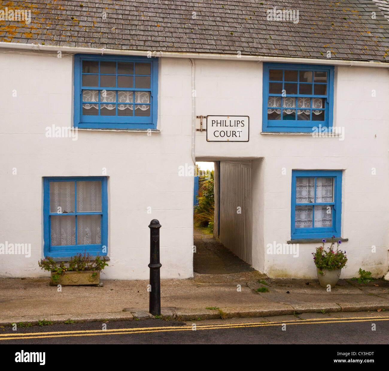 House with small alleyway in village of Marazion, southwest Cornwall ...