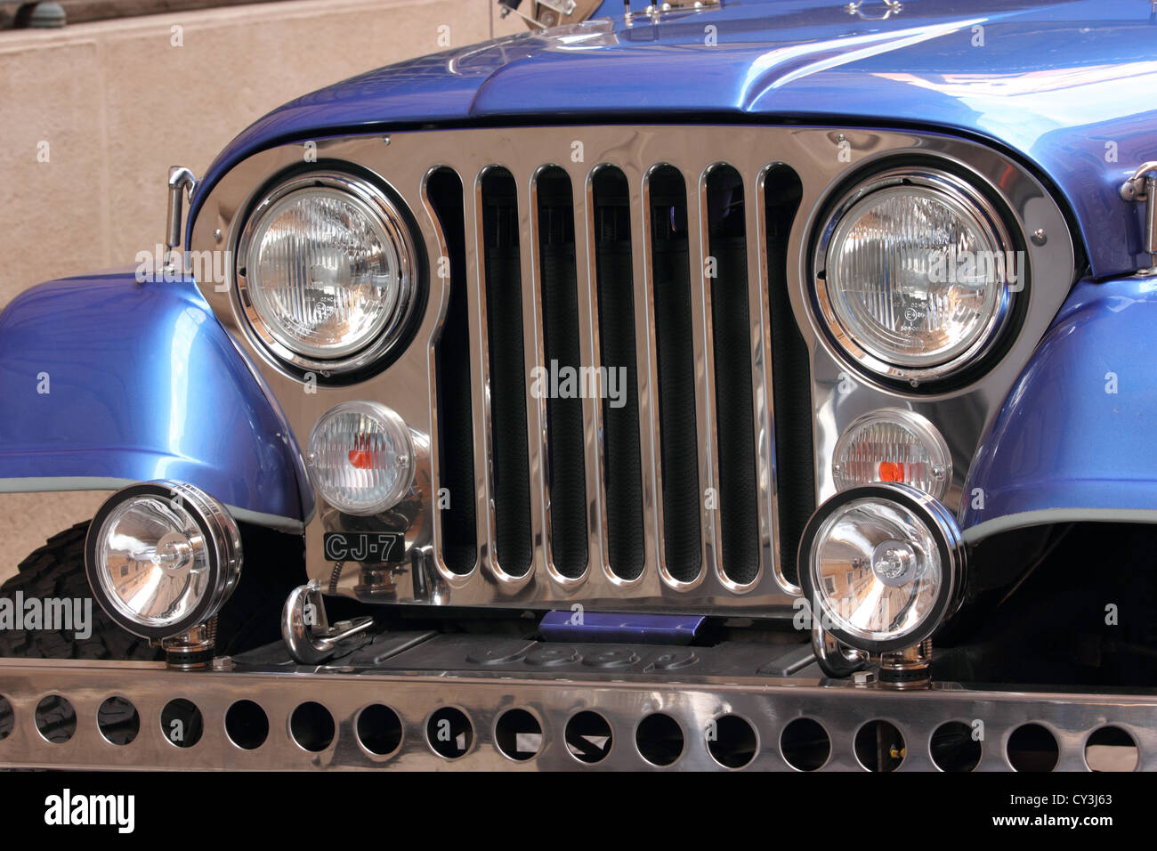 Shiny car wrangler jeep front detail hi-res stock photography and ...