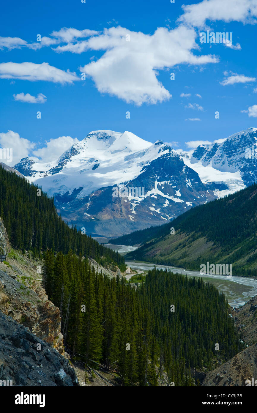 Mountains of Jasper National Park Stock Photo - Alamy