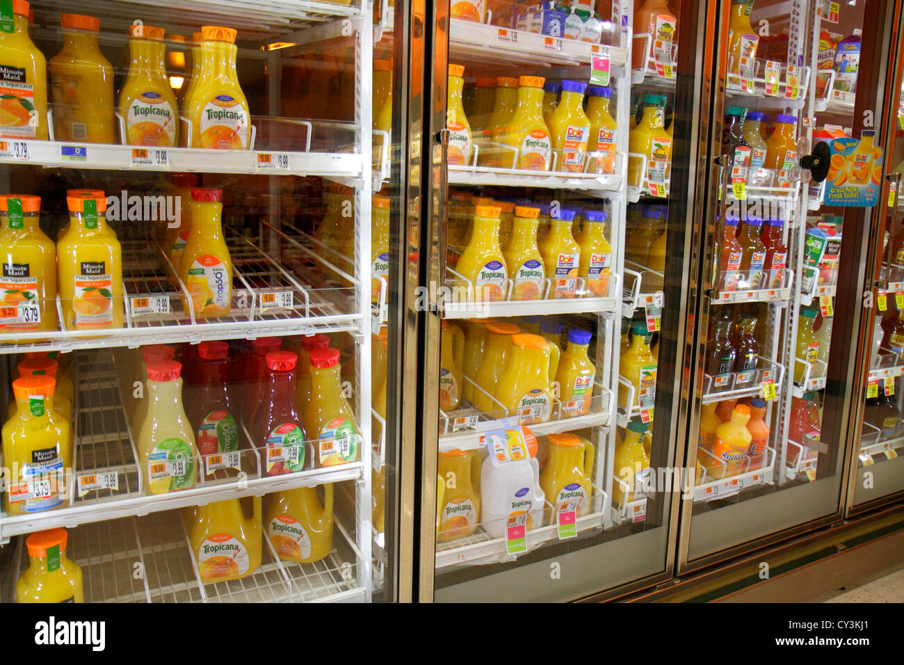 Shaws store hi-res stock photography and images - Alamy