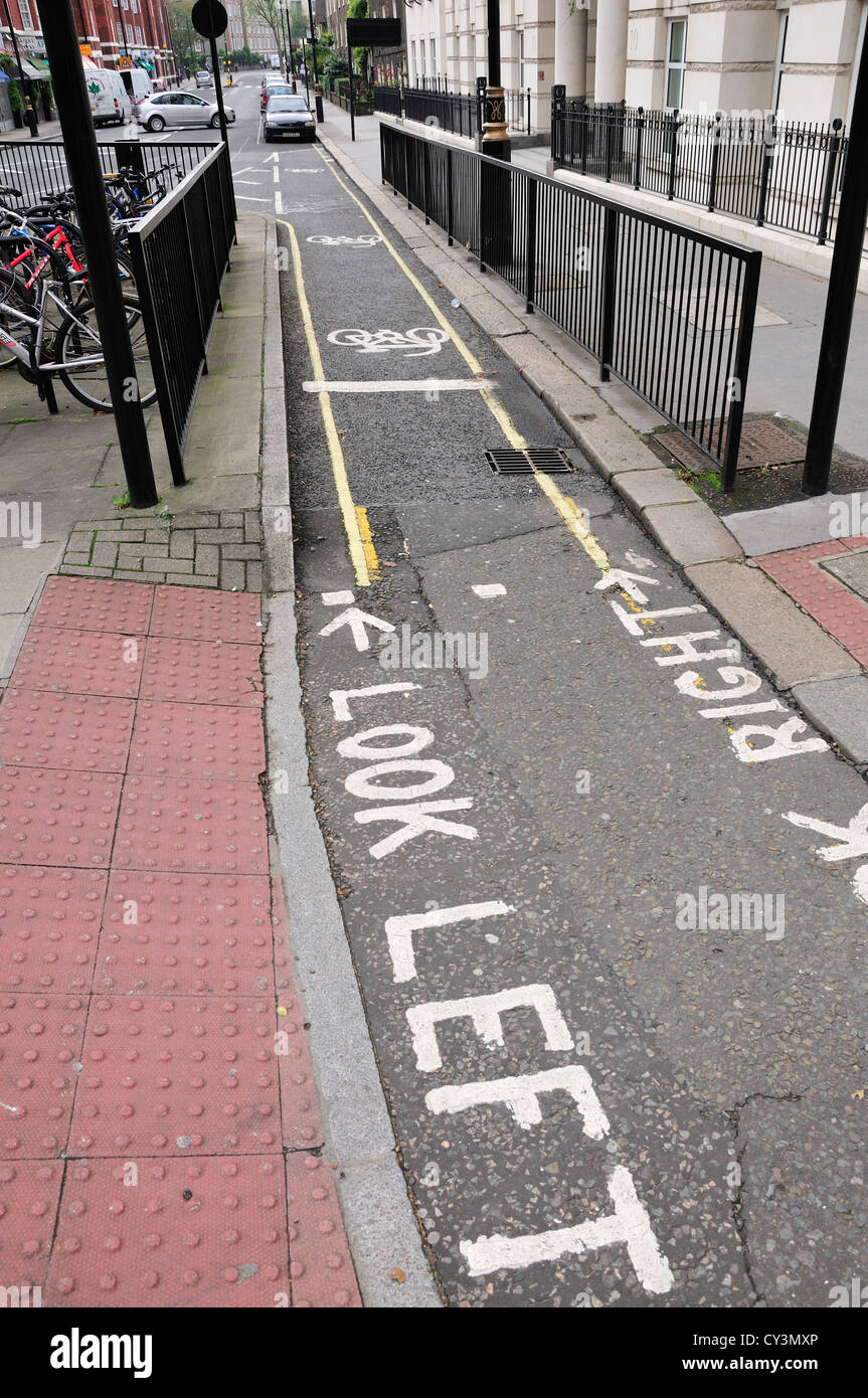 Short lane hi-res stock photography and images - Alamy