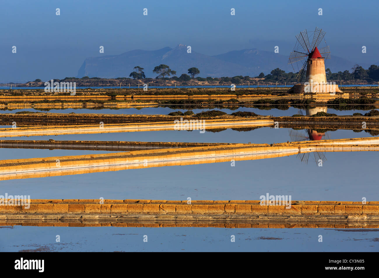 Trapani saltworks windmill hi-res stock photography and images - Alamy