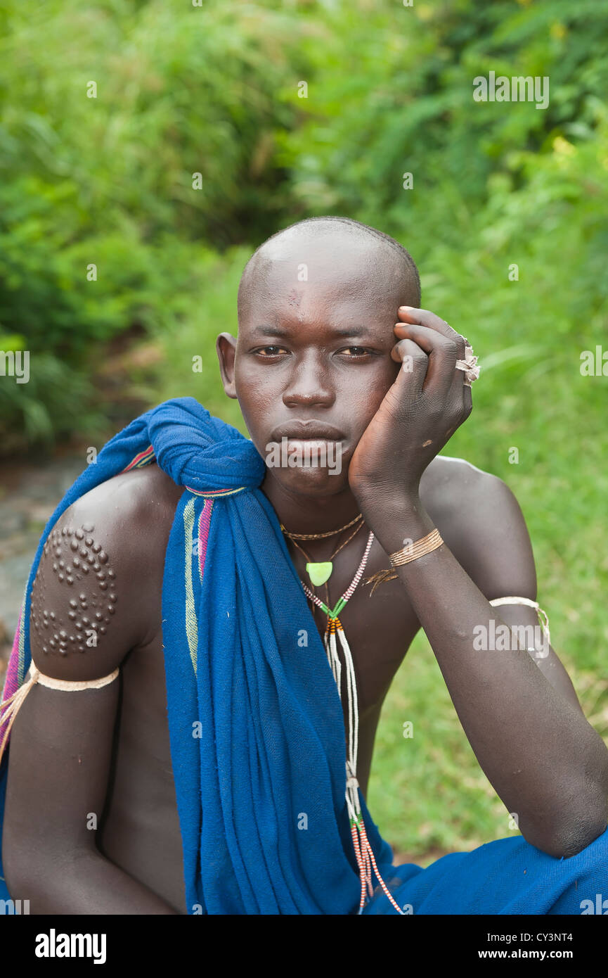 Surma man with scarification, Tulgit, Omo river valley, Ethiopia Stock ...