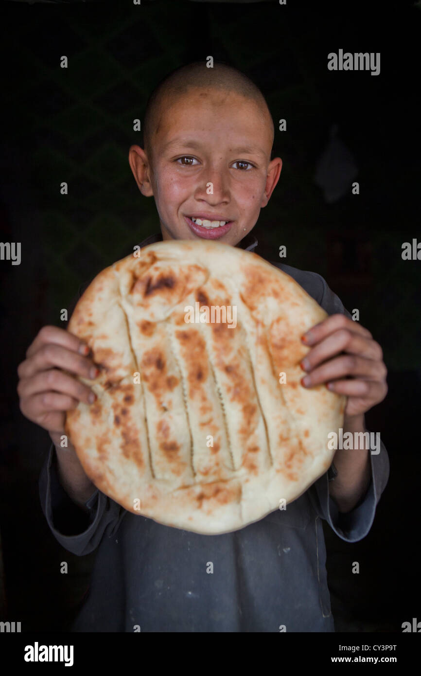 bread bakery in Kabul, Afghanistan Stock Photo - Alamy