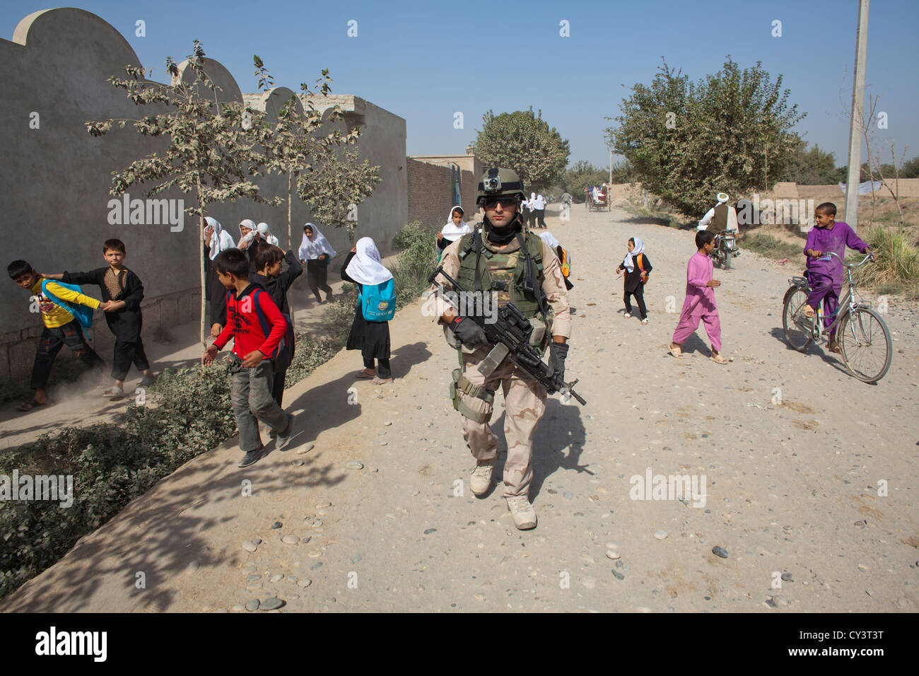 Dutch army girls hi-res stock photography and images - Alamy