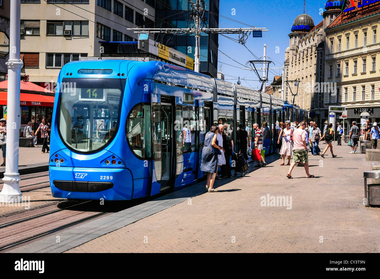 Visit electric cables hi-res stock photography and images - Alamy