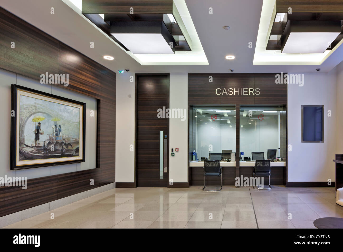 Interior bank cashiers hi-res stock photography and images - Alamy