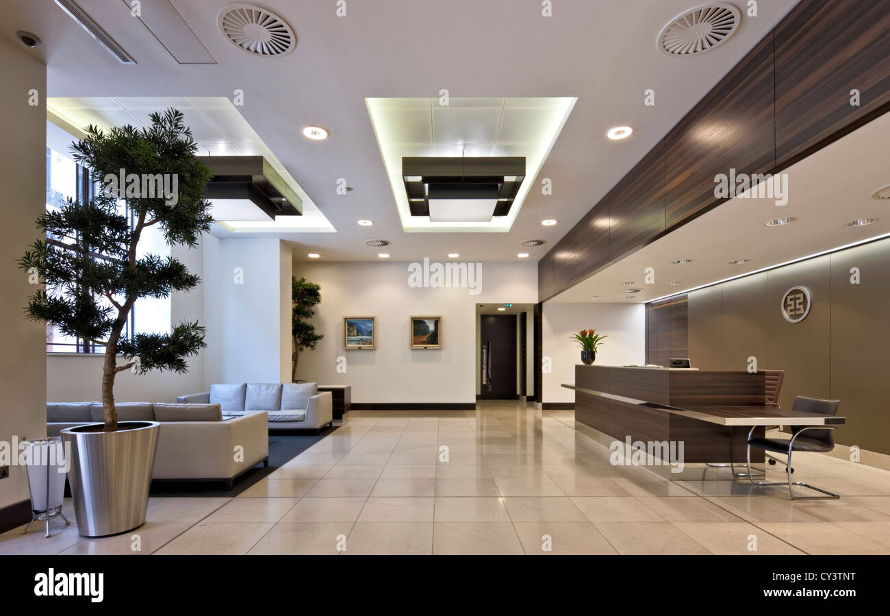 Bank of england london interior hi-res stock photography and images - Alamy