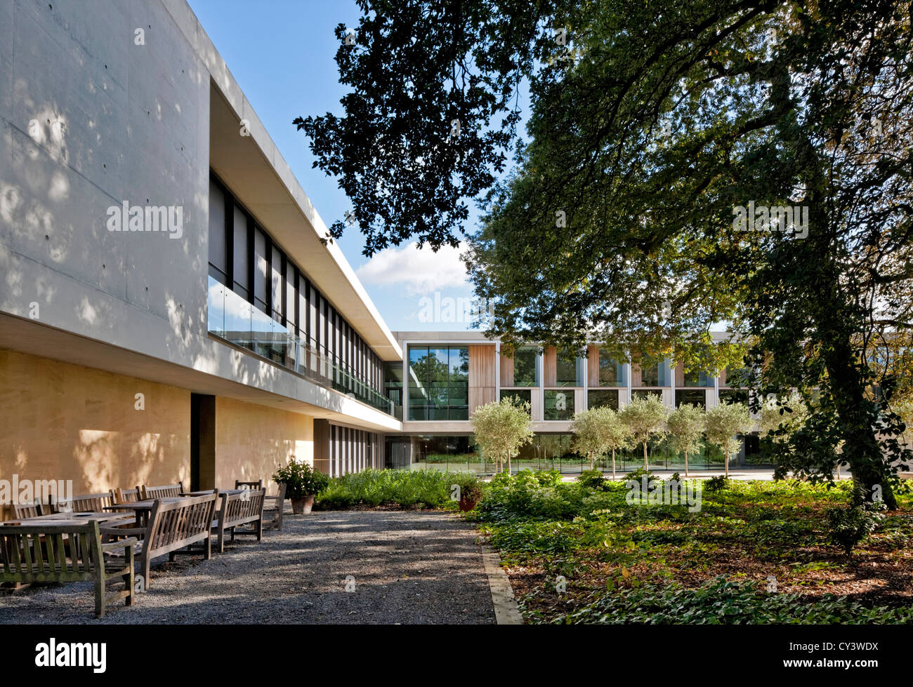 Sainsbury Laboratory, Cambridge, United Kingdom. Architect: Stanton ...