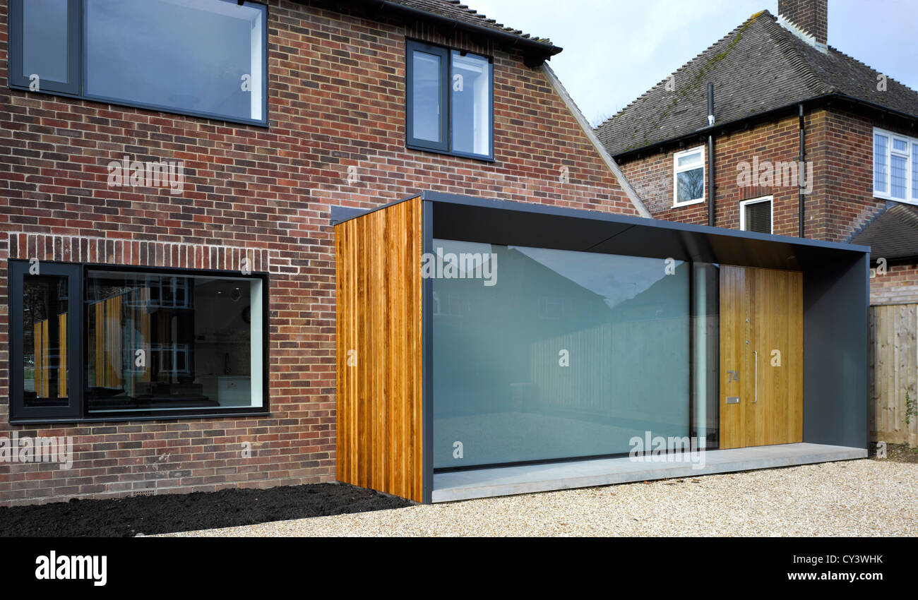 The Long House, Winchester, United Kingdom. Architect: Dan Brill ...