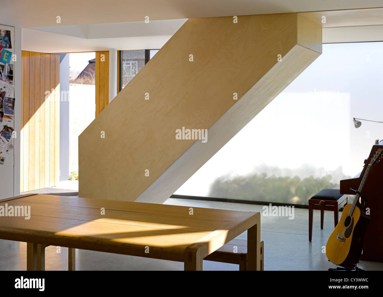 The Long House, Winchester, United Kingdom. Architect: Dan Brill ...