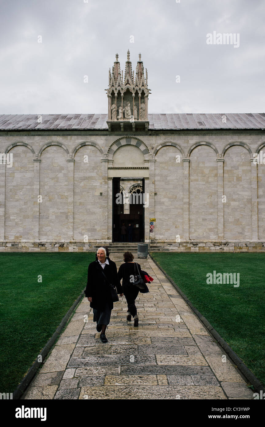 Nuns cemetery hi-res stock photography and images - Alamy
