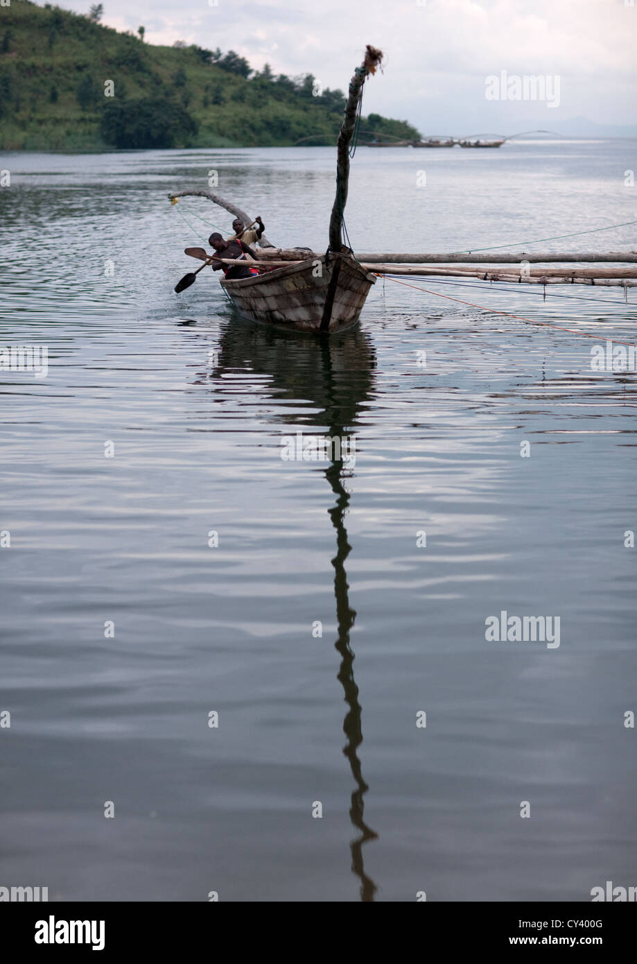 Lake Kivu Traditionnal Boats - Rwanda Stock Photo - Alamy