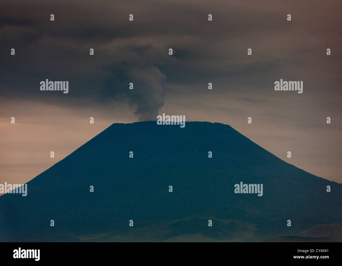 Nyiragongo Congo Volcano - Rwanda Stock Photo - Alamy