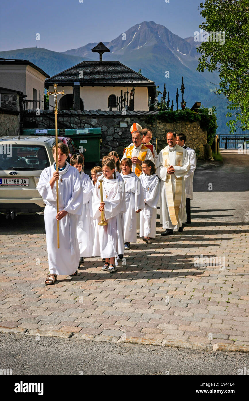 Catholic altar boy's cross hi-res stock photography and images - Alamy