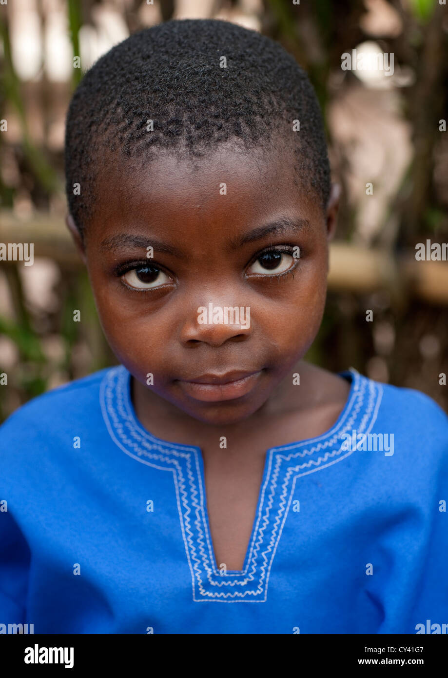 Batwa Tribe Kid In Cyamudongo Village - Rwanda Stock Photo - Alamy