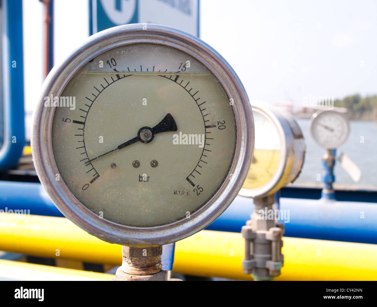 Natural gas meter hi-res stock photography and images - Alamy