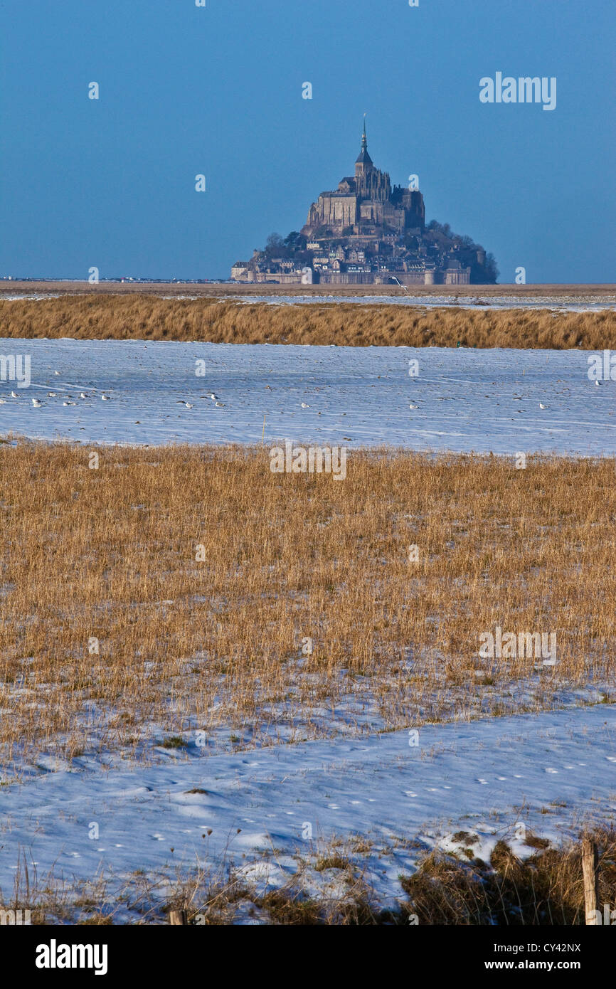 Mont st michel winter hi-res stock photography and images - Alamy