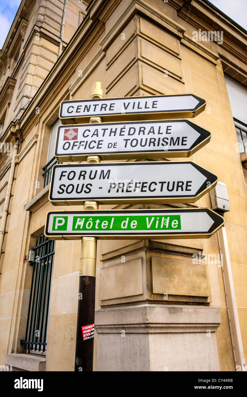 French city road signs here in Reims Stock Photo - Alamy