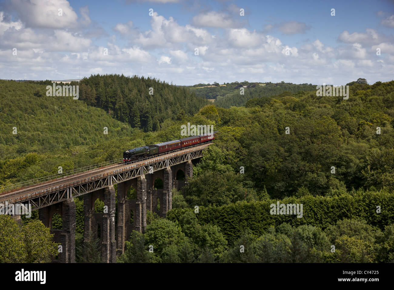 Pinnock bridge hi-res stock photography and images - Alamy