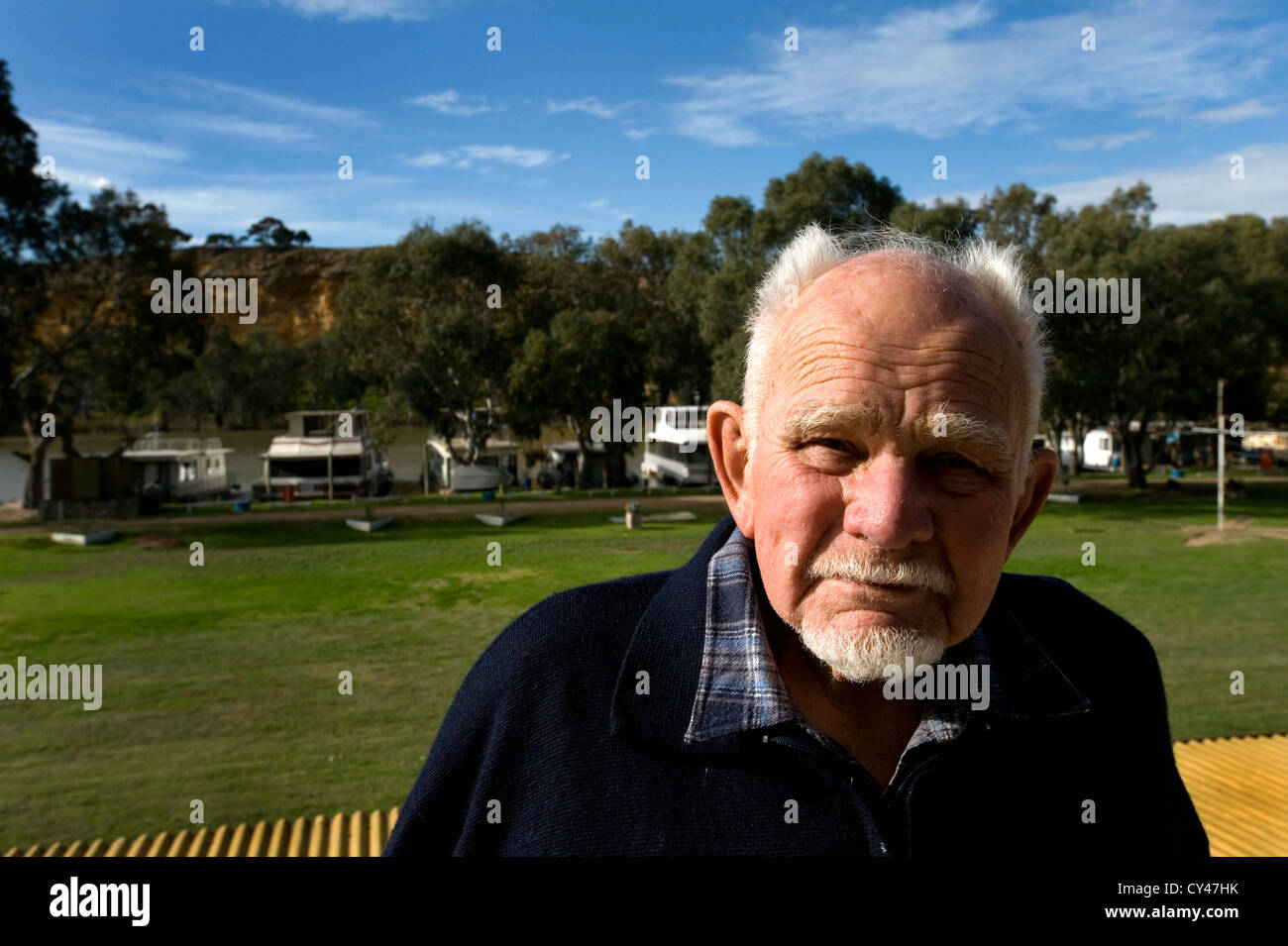 old man WW2 veteran Stock Photo - Alamy