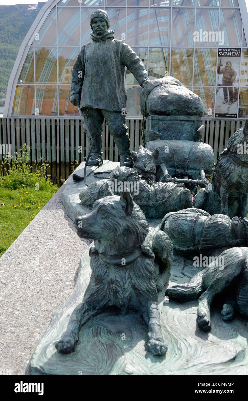 STATUE OF HELMER HANSSEN IN TROMSO. NORWAY. SCANDINAVIA Stock Photo - Alamy