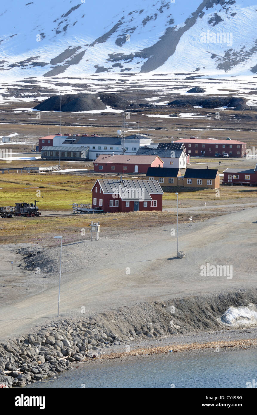 INTERNATIONAL RESEARCH STATION AT NY ALESUND ON THE ARCTIC ISLAND OF SVALBARD. NORWAY ...
