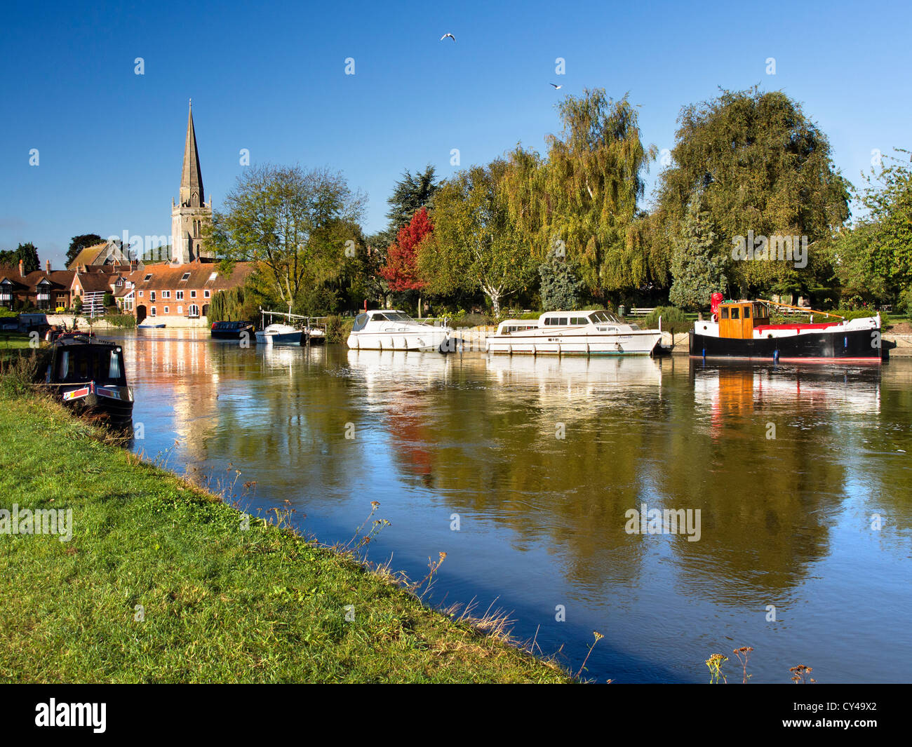 Old narrowboat hi-res stock photography and images - Alamy