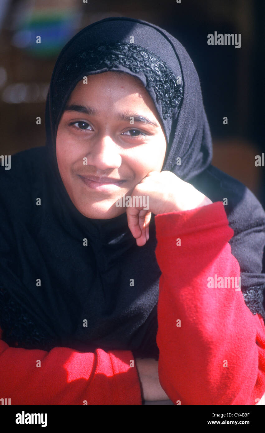 Black child school uniform uk hi-res stock photography and images - Alamy