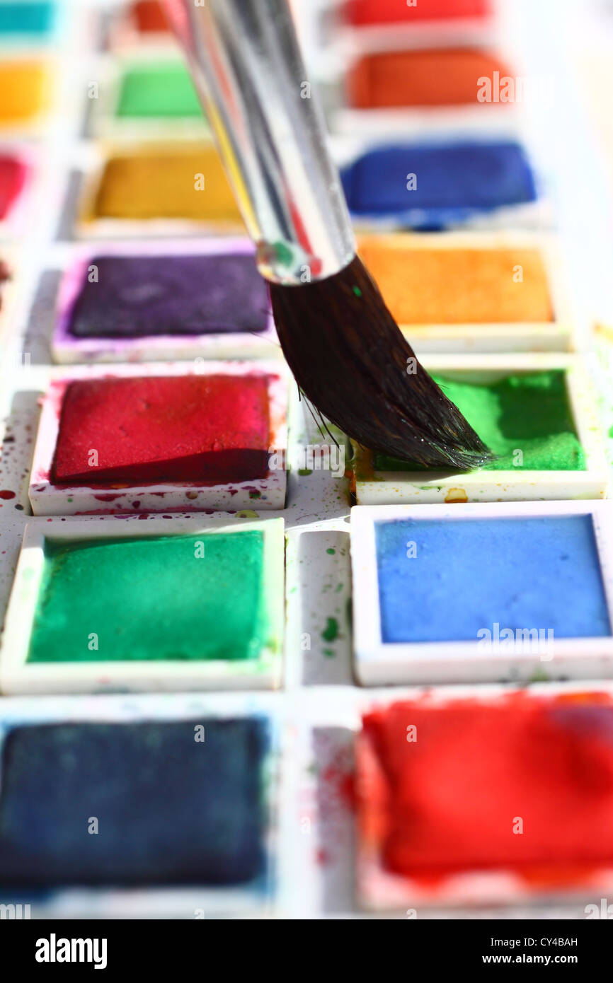 Artists Paint Pallette Stock Photo - Alamy