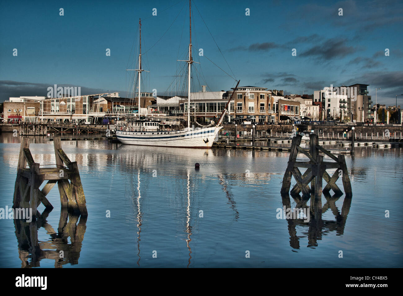 Cardiff bay cruise hi-res stock photography and images - Alamy