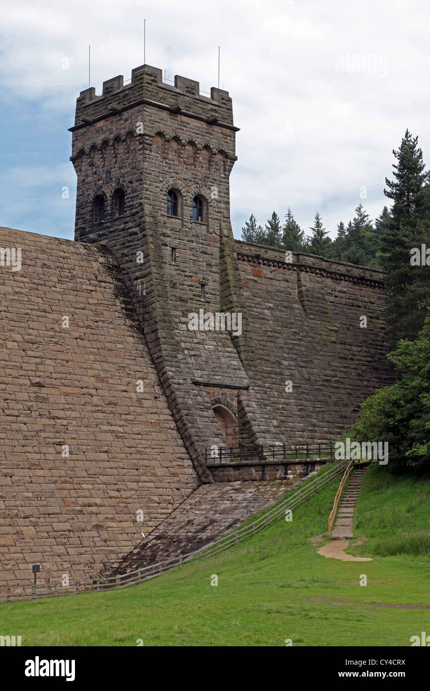 During world war derwent reservoir hi-res stock photography and images ...