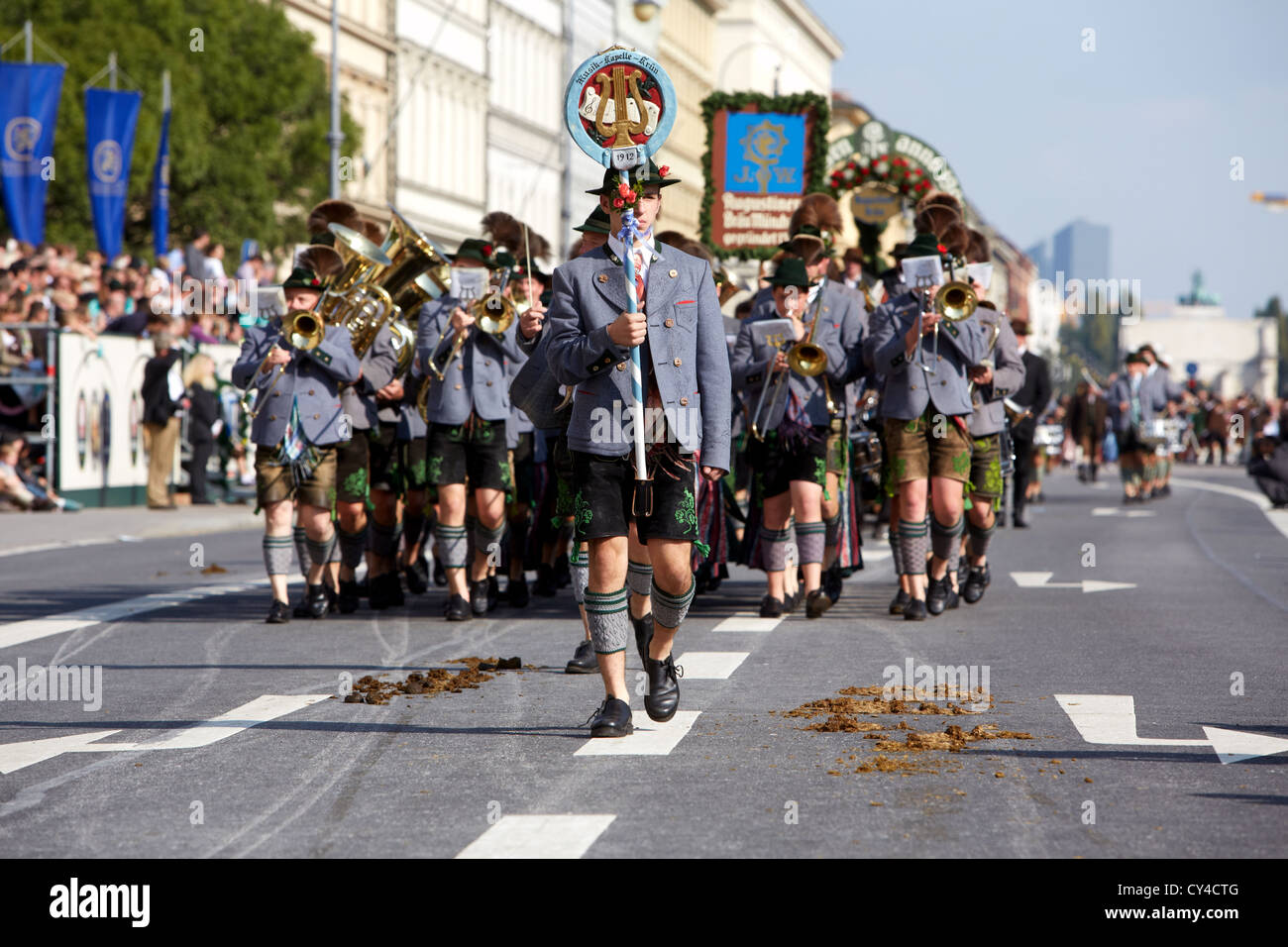 Parade - Oktoberfest 2012 Stock Photo - Alamy