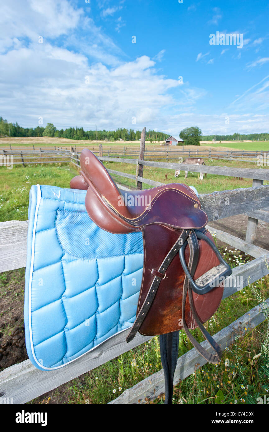 Saddle blanket hi-res stock photography and images - Alamy