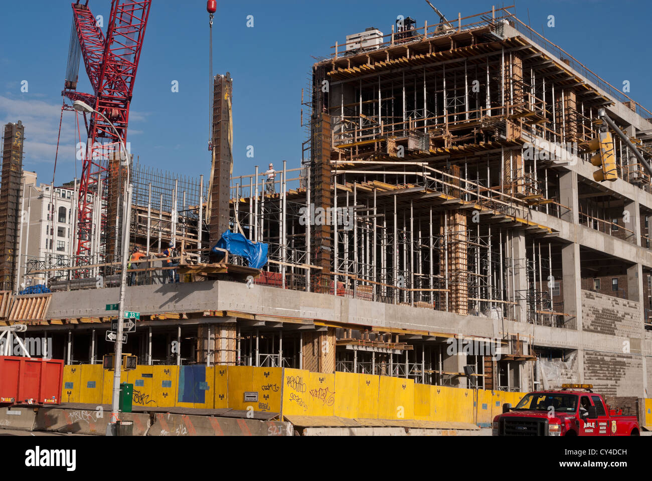 Number 7 subway line extension hi-res stock photography and images - Alamy