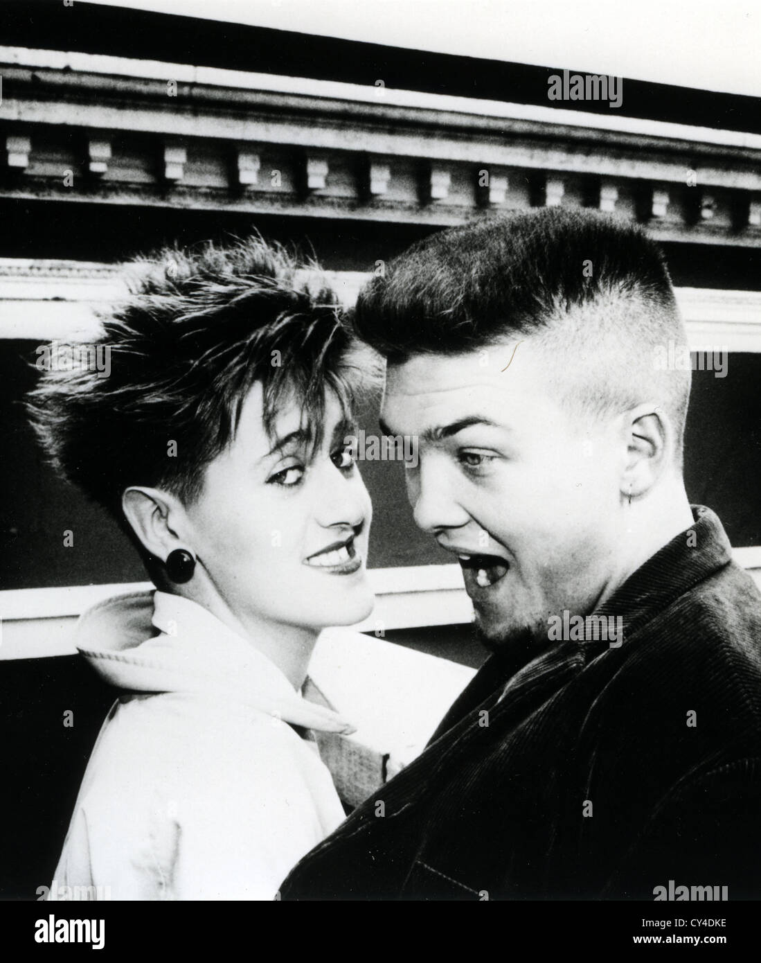 EVERYTHING BUT THE GIRL Promotional photo of UK pop duo in 1984 with ...
