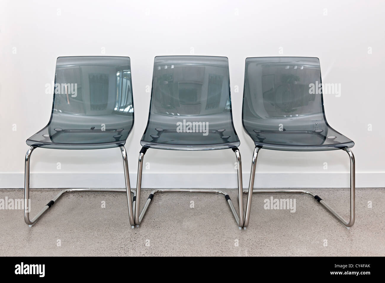 Plastic chairs in waiting room hi-res stock photography and images - Alamy