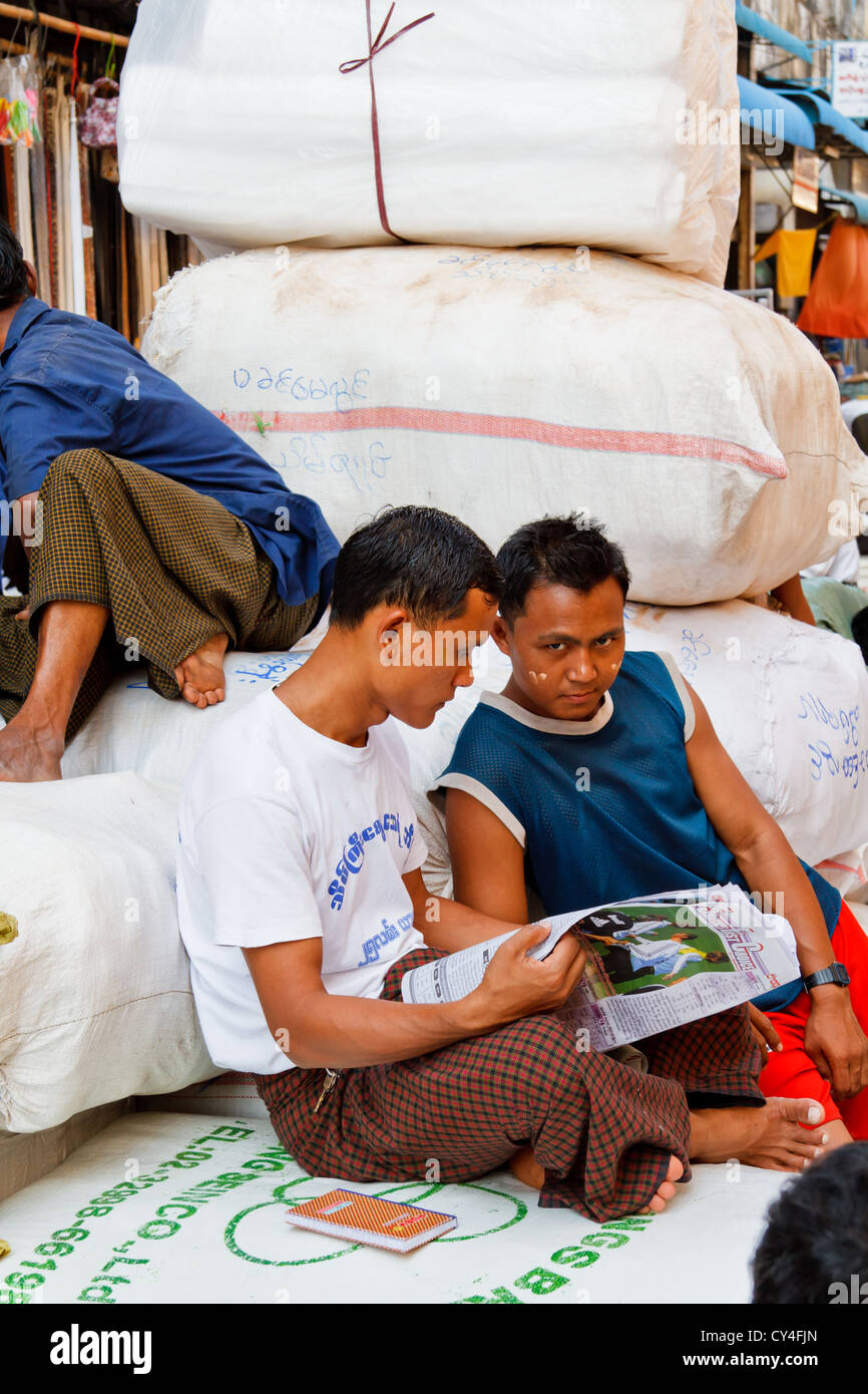Typical Street Life in Rangoon, Myanmar Stock Photo - Alamy