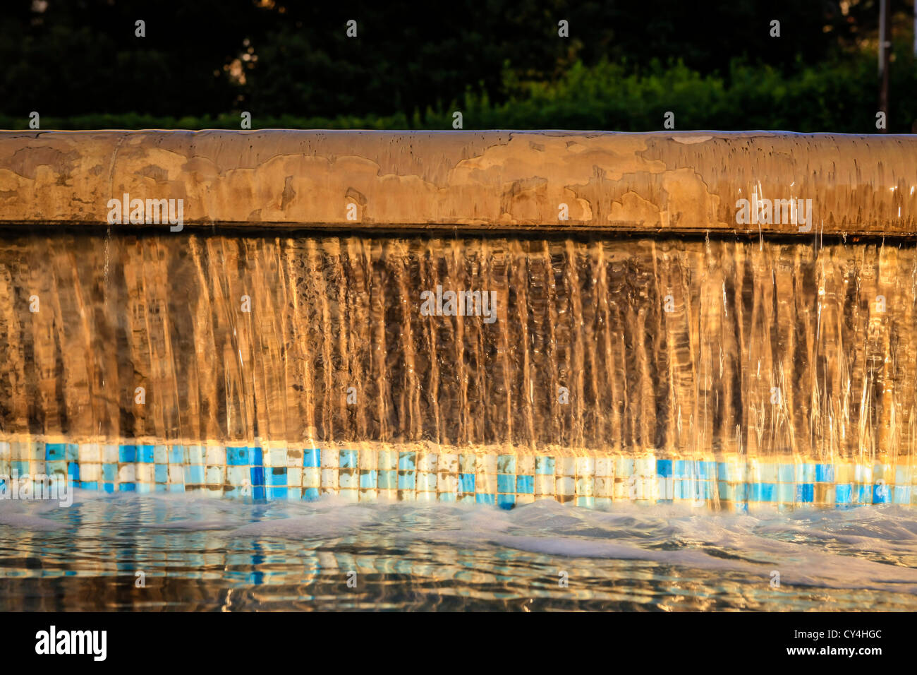 Overflowing water hi-res stock photography and images - Alamy