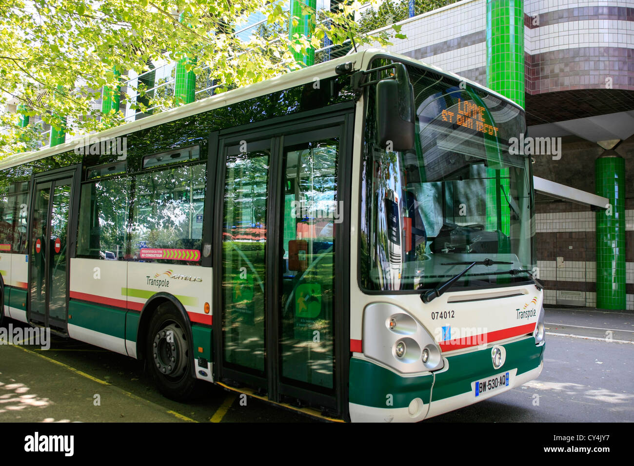 Bus service france hi-res stock photography and images - Alamy