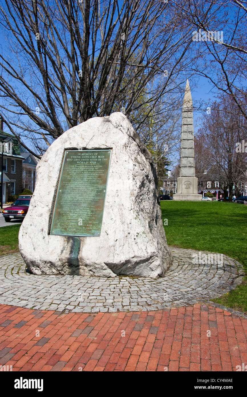 Lexington concord monument hi-res stock photography and images - Alamy