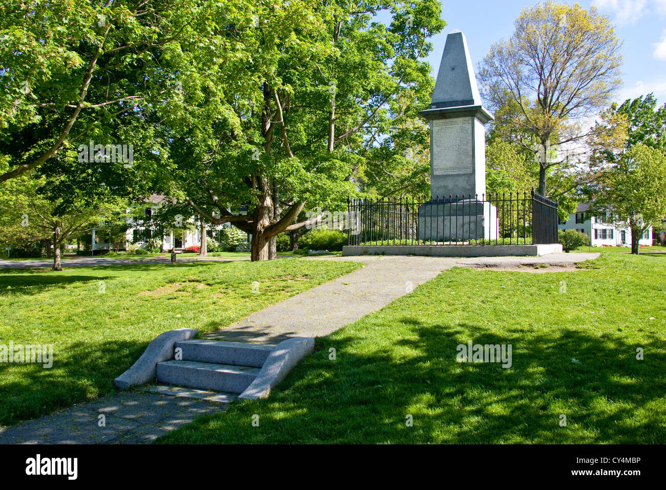 Lexington concord monument hi-res stock photography and images - Alamy