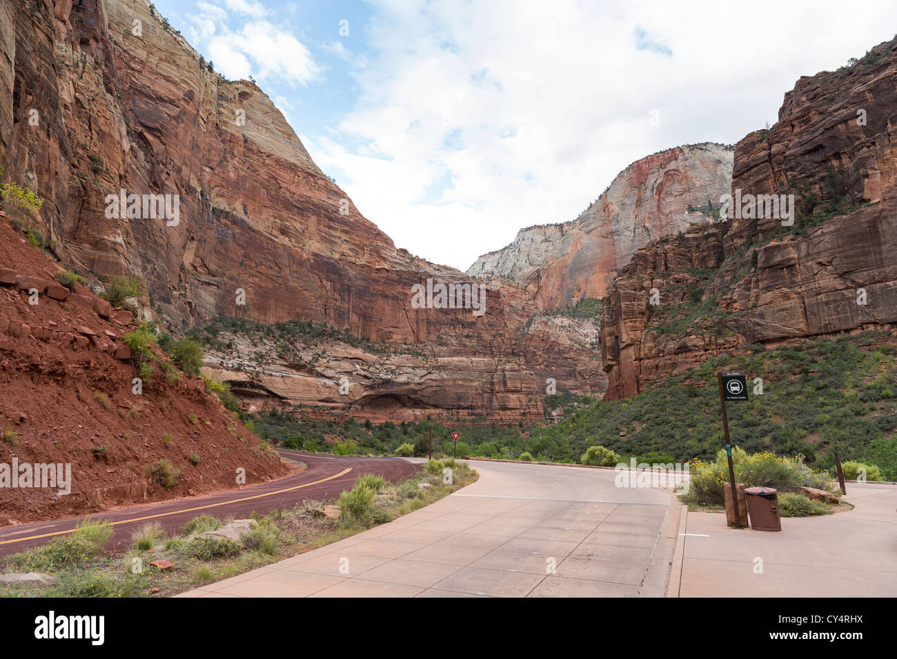 Shuttle stop/bus stop at the Zion National Park Stock Photo - Alamy